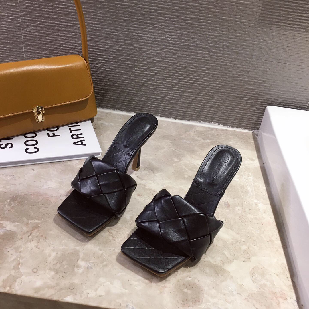 Women’s Shoes – IBCAME Marketing Empowerment